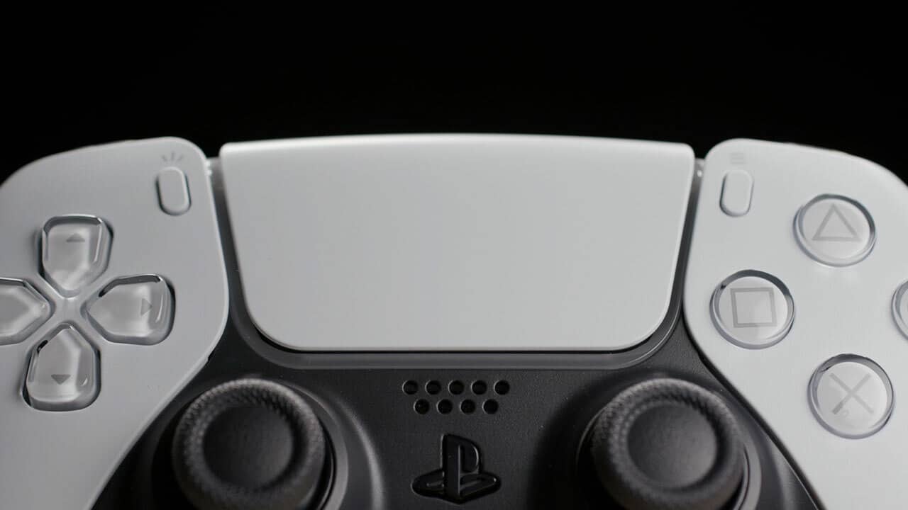 Parte frontal do DualSense é removível, revela youtuber