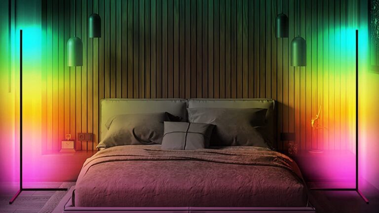 Luminárias gamer para enfeitar seu setup na Amazon Brasil