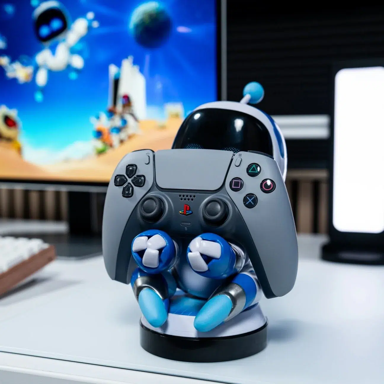 Astro Bot vira acessório para segurar controle e celular